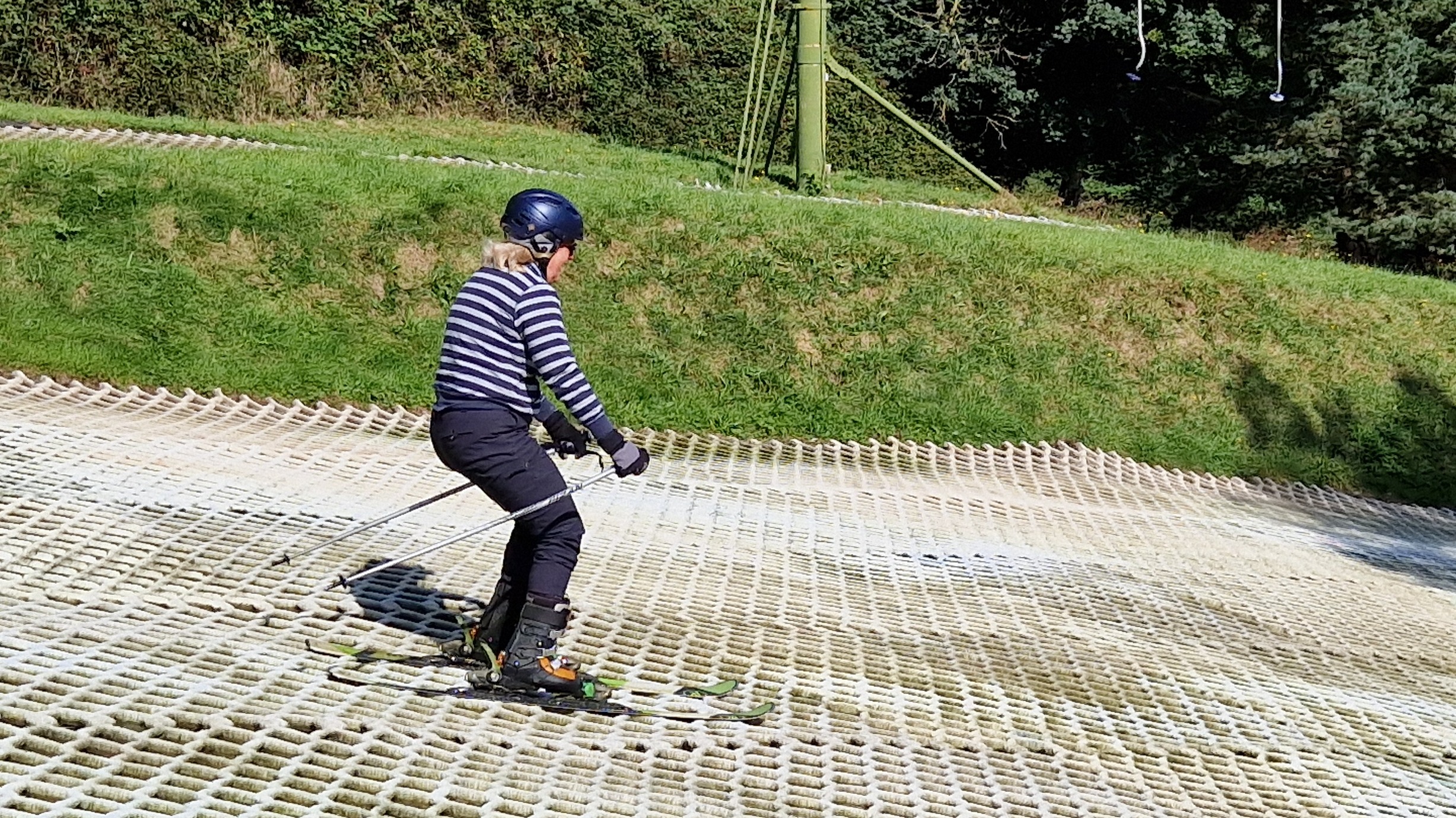 Ski Lessons at Gloucester Ski and Snowboard Centre